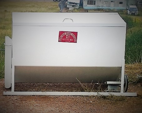 Cake Feeders - Cow Country Equipment