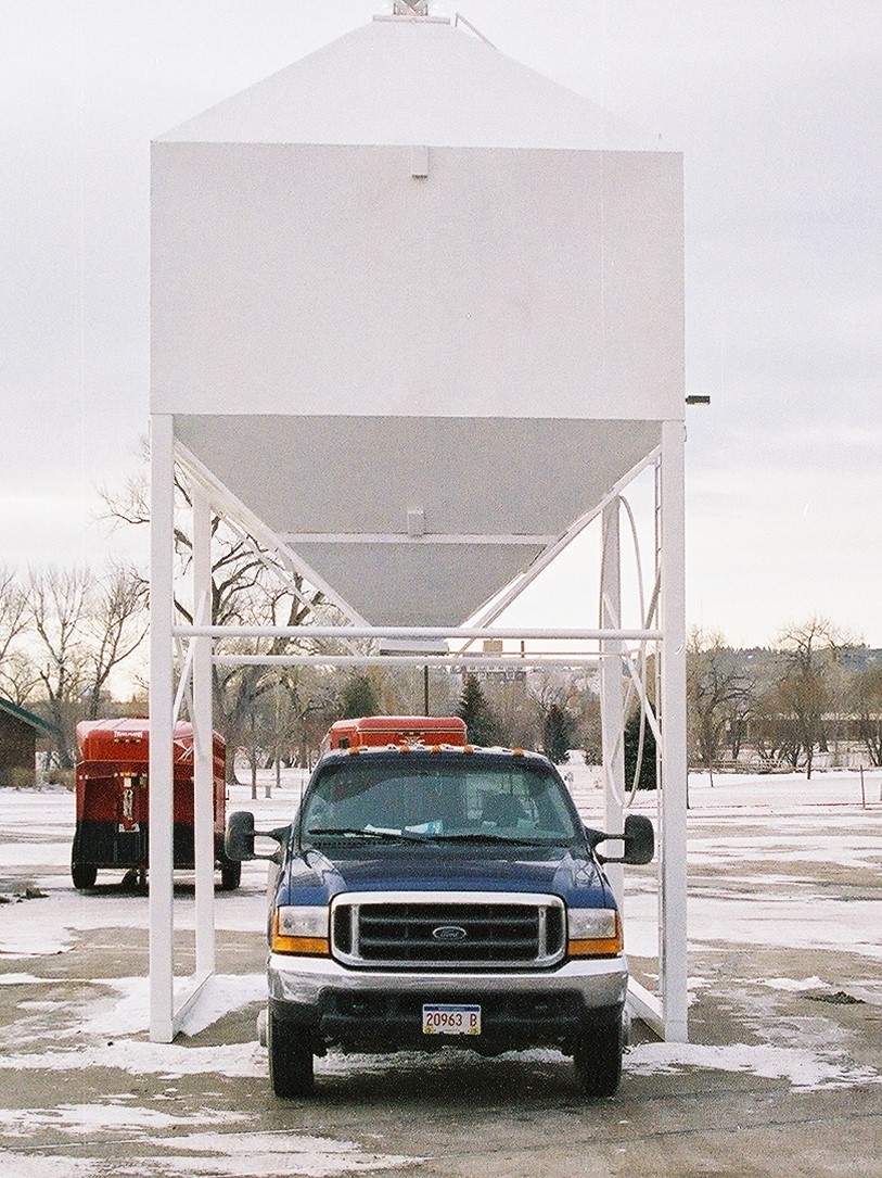 28 & 40 Ton Overhead - Cow Country Equipment