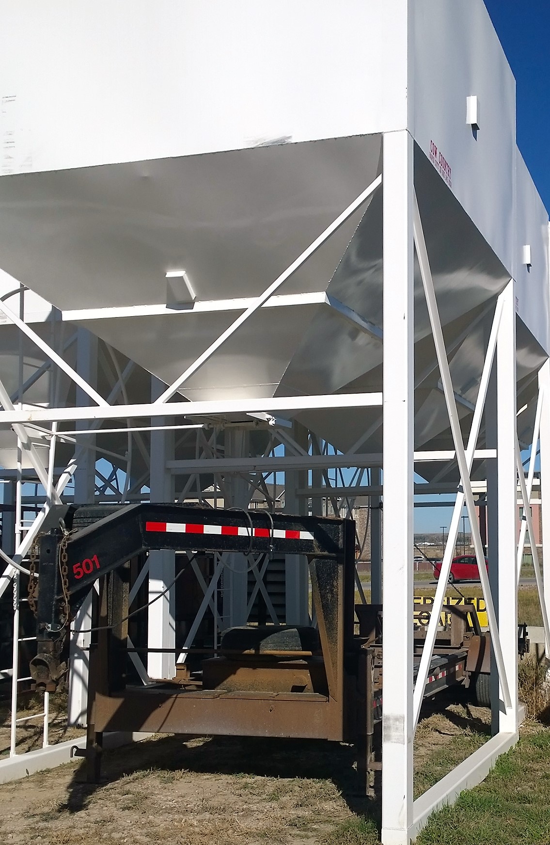 28 & 40 Ton Overhead - Cow Country Equipment